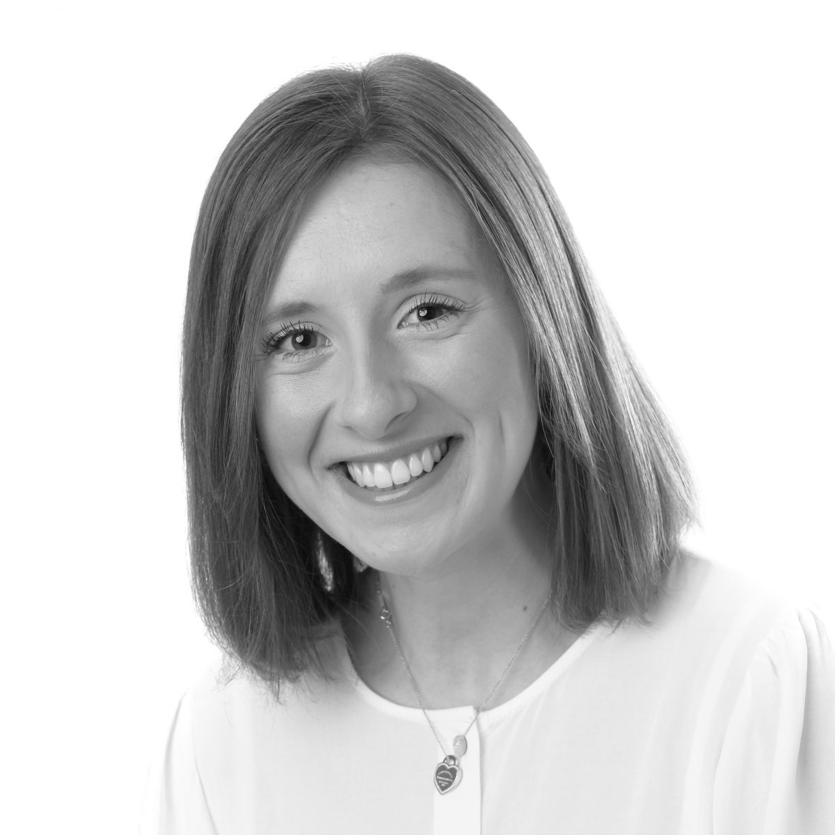 Our Team Louise Cunningham – Drummond Laurie